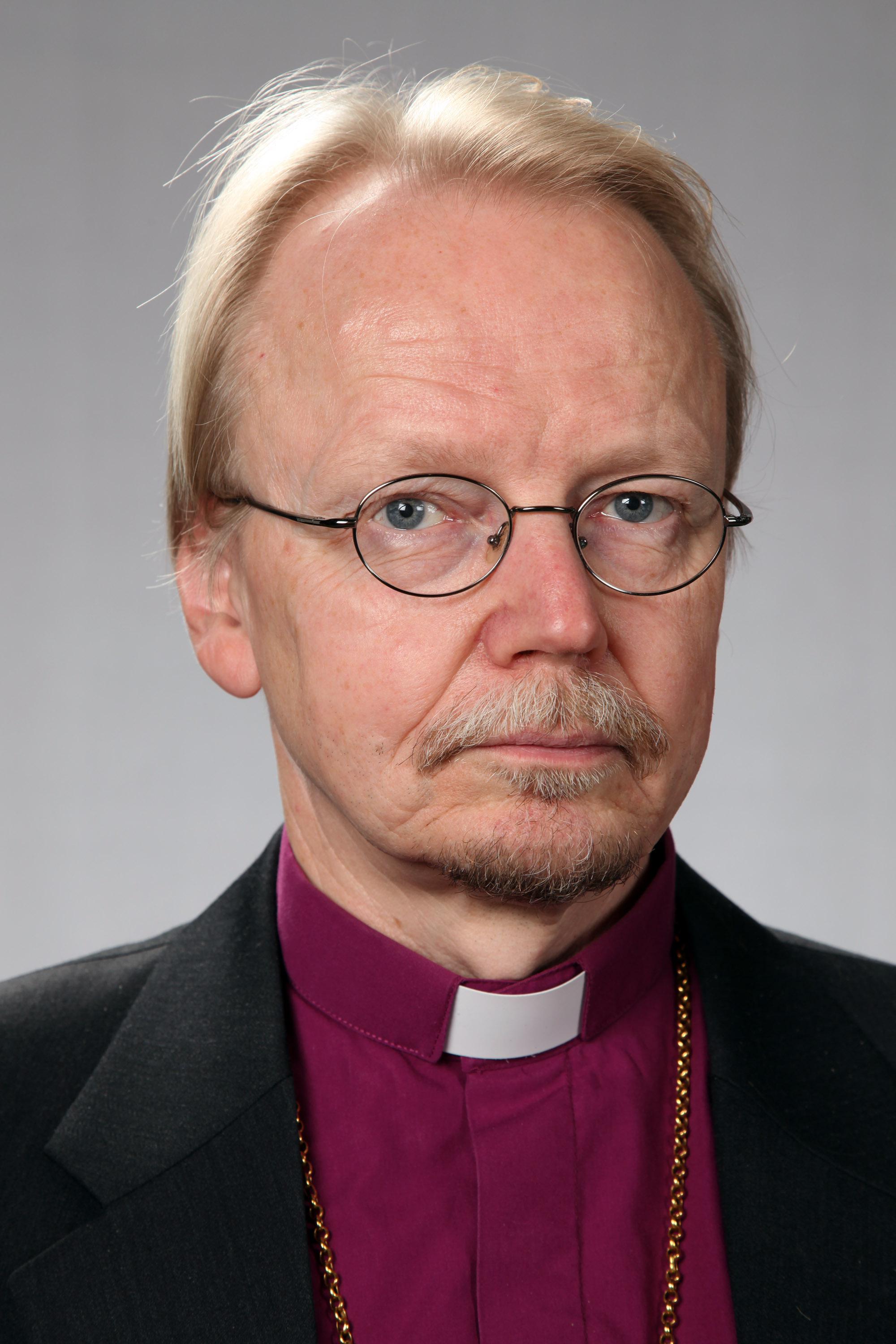 Arkkipiispa rukoilee kansanedustajille viisautta - Seurakuntalainen