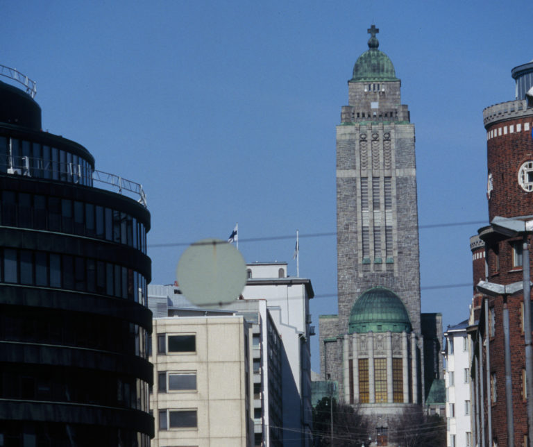 Avioliitto-opetus oli liikaa Kallion seurakunnalle - Seurakuntalainen