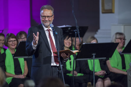 One Way Mission laajentaa seurakuntatyötään - Seurakuntalainen