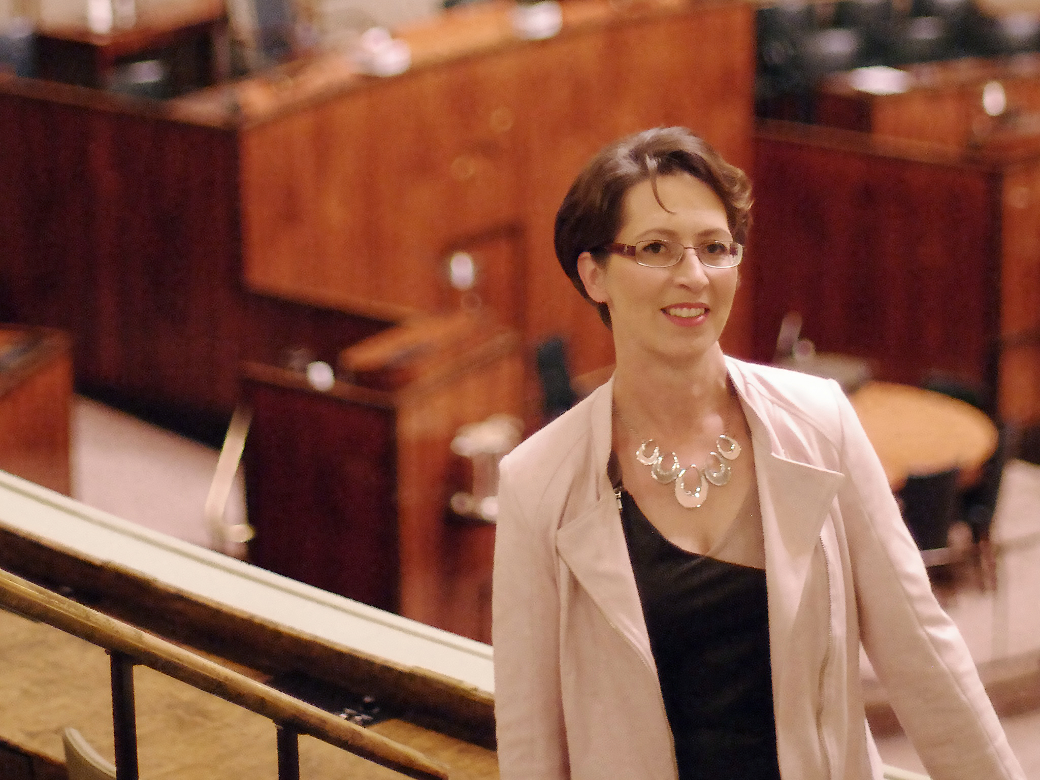 Sari Essayah kummeksuu: Vain yhden vanhemman puhelinsoitto rehtorille ...