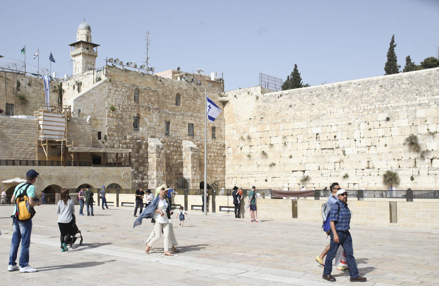 Jerusalemista löydetty 2000 vuotta vanha luolasto Itkumuurin vierestä ...