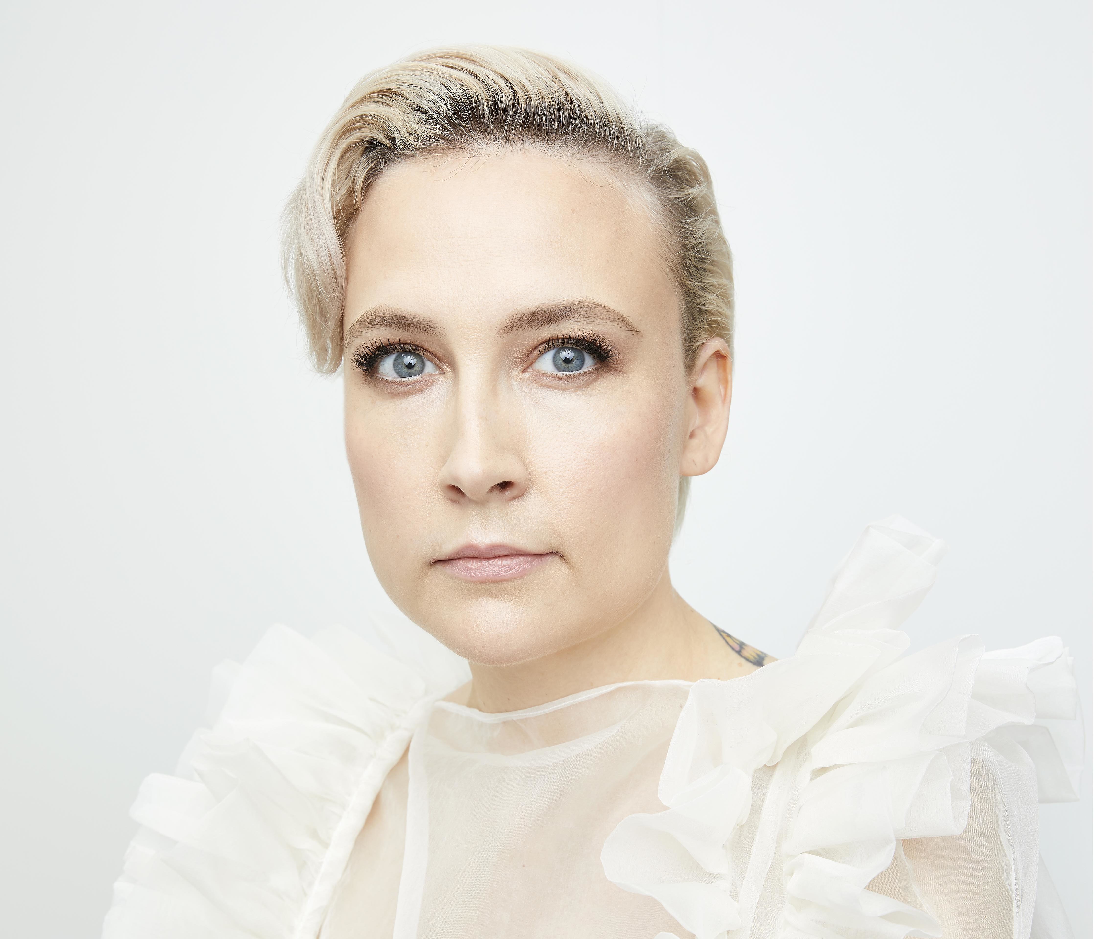 Jipun elämäkerta ei kaunistele – "Halusimme antaa esimerkin siitä, että ...