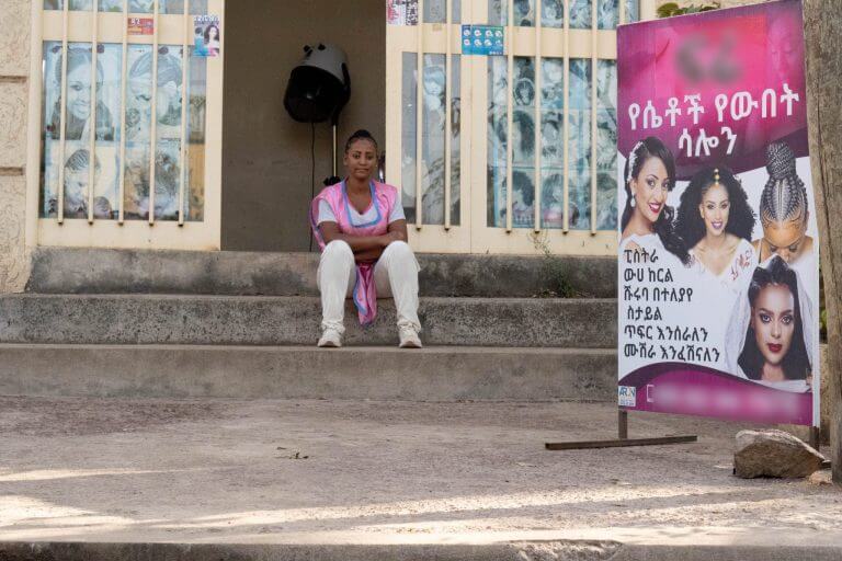 Ruth hylättiin teininä: "Olen edelleen täällä sanomassa, että huominen ...