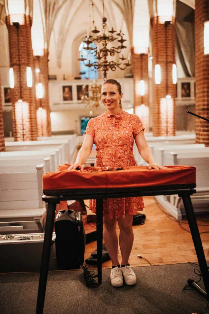 10-vuotisjuhlakiertueella oleva Ida Elina rohkaisee elämään isoin ...