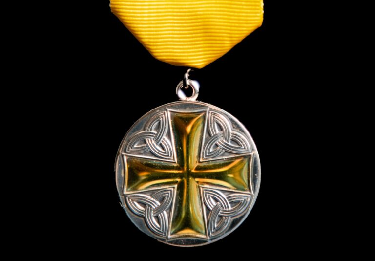 Kirkkohallitus myönsi Pro ecclesia -mitalin viidelle - Seurakuntalainen