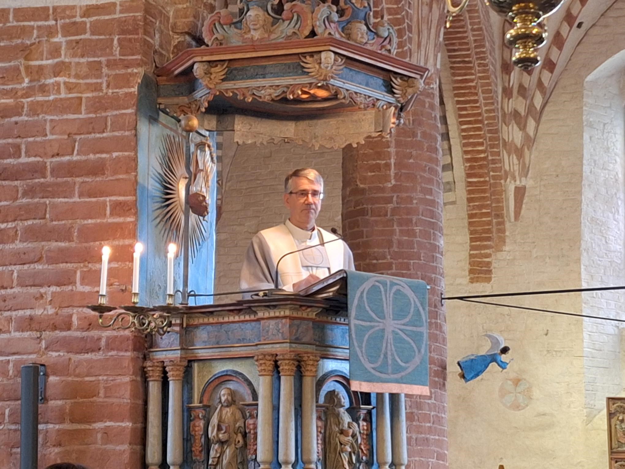 Piispa Salomäki: Matkan lopussa meitä odottavat valo ja vapaus ...