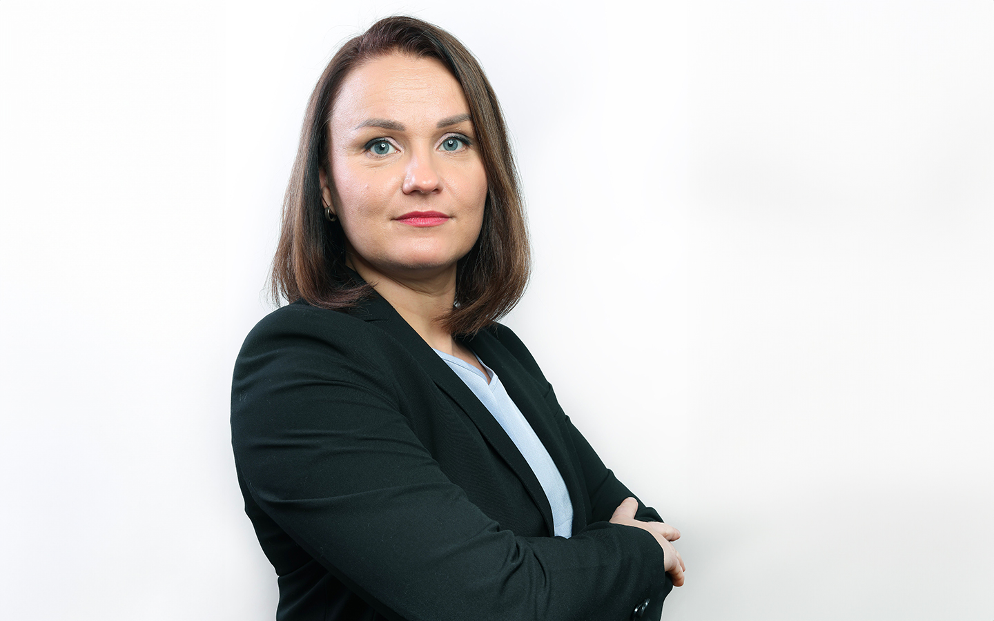 ”Onko Suomesta tullut sotahullu?” kysyy keskiviikkona Radio Dein kevään ...