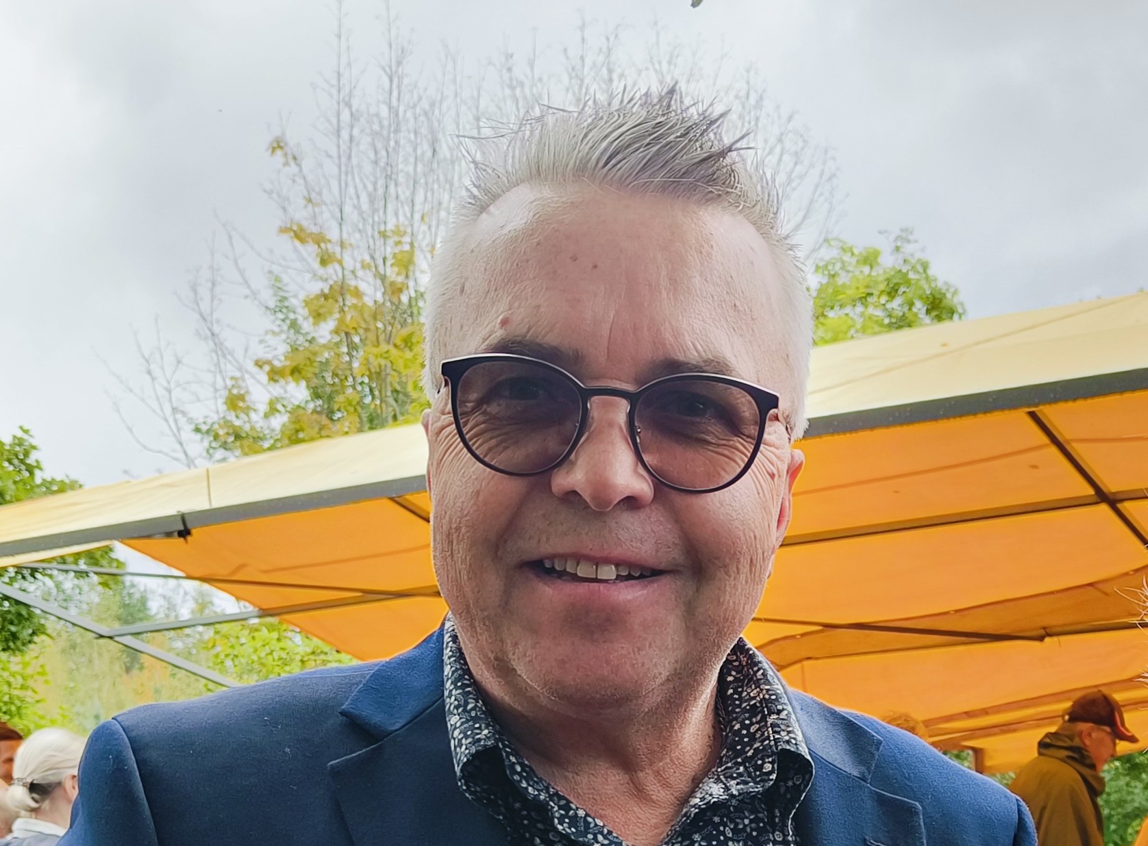 Parikanniemisäätiön toiminnanjohtaja Teuvo V. Riikonen piti väkevän ...